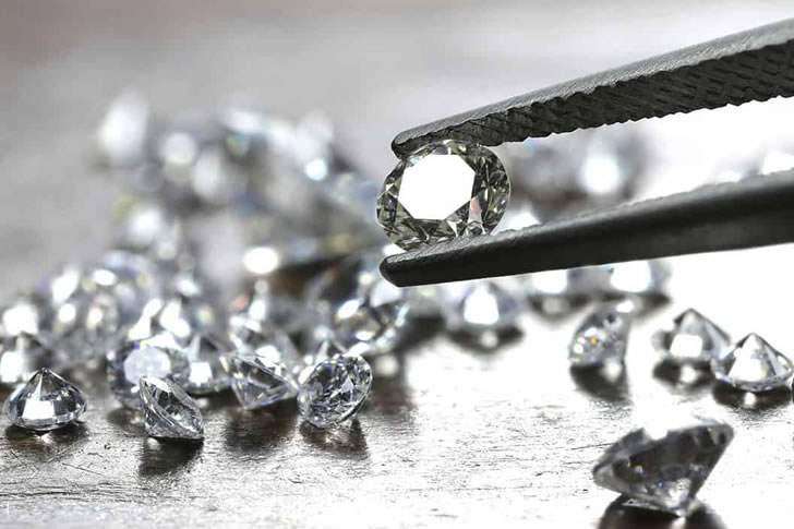 2023 Guide: Essential Information on Purchasing Diamonds - Swipit