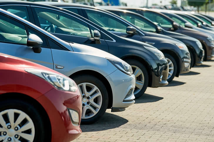 Finding the Most Affordable Repossessed Cars for Seniors - Swipit