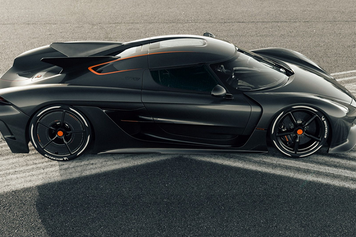 A Guide to Luxurious Vehicles on the Market in 2024 - Swipit
